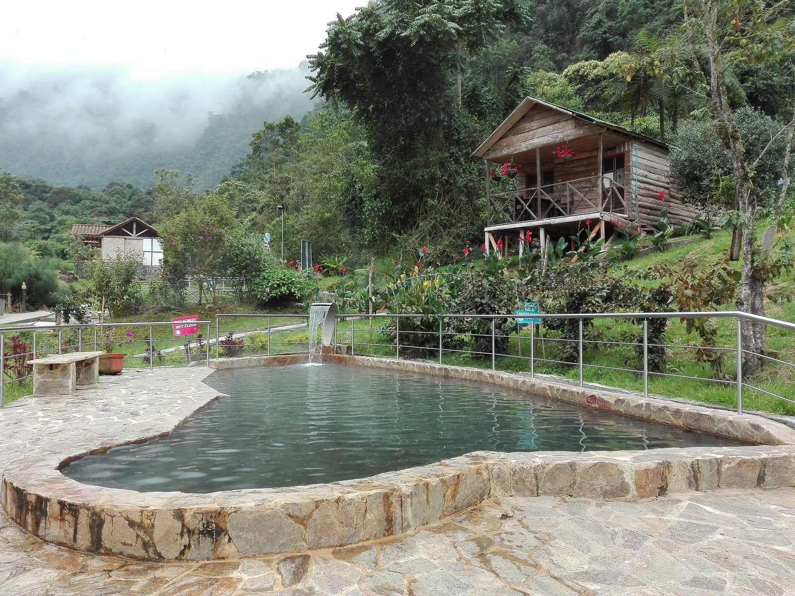 Hoteles En Los Termales De Santa Rosa